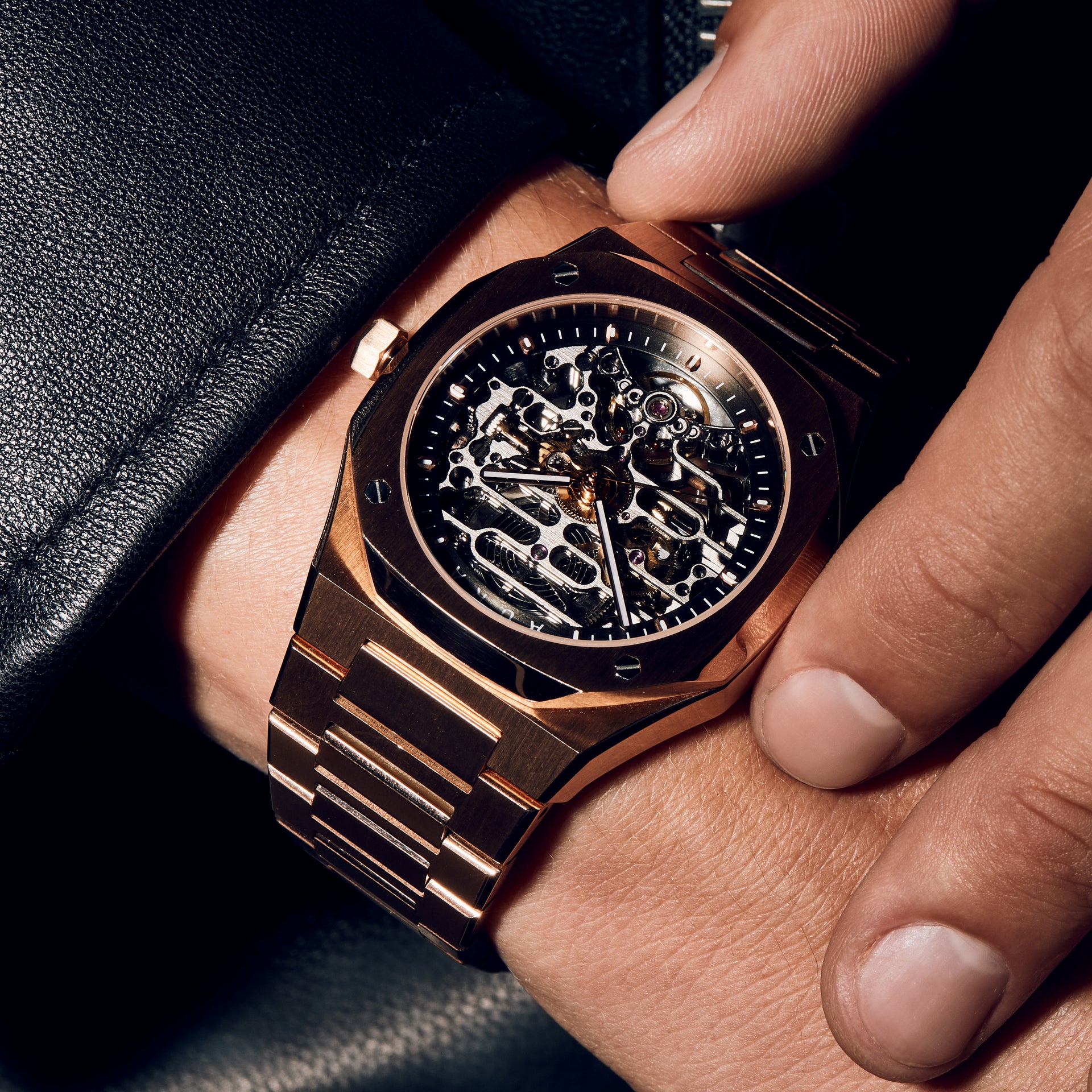 Skeleton 001: Rose – AURA